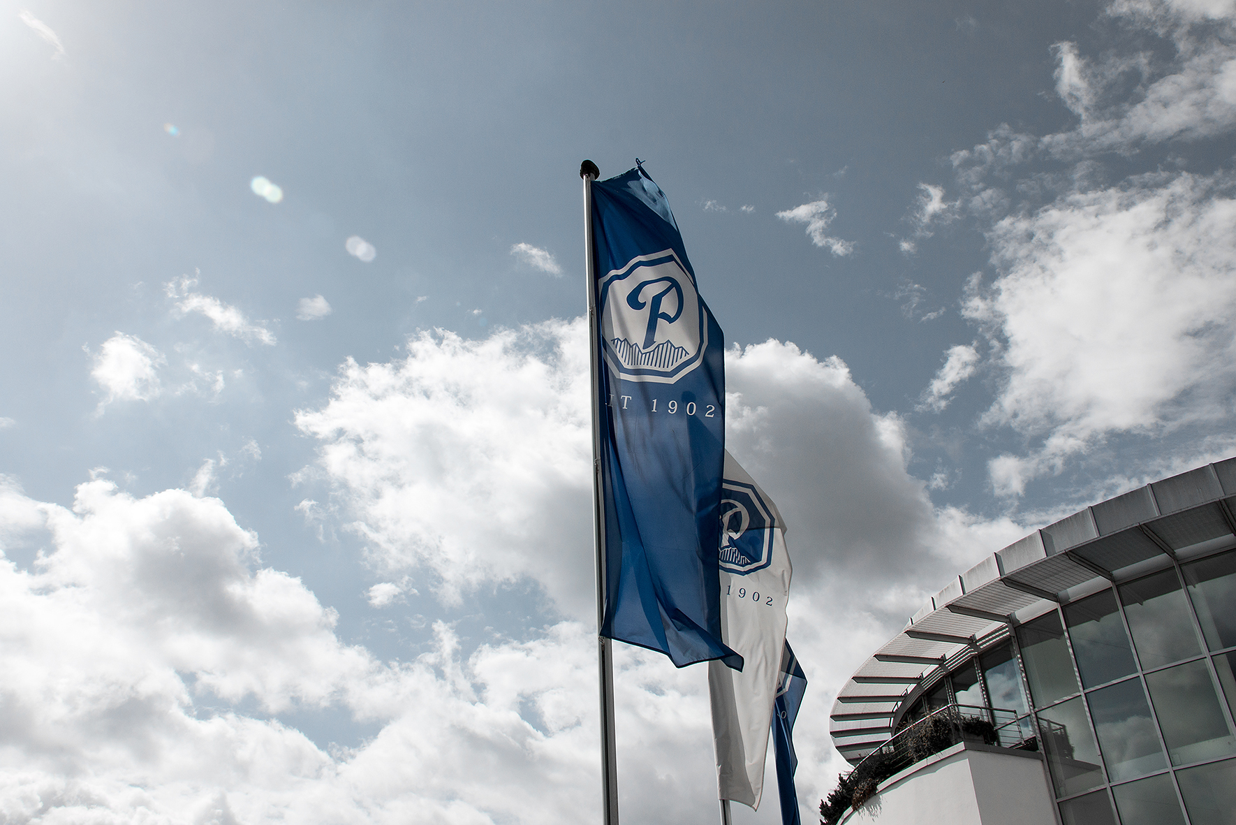 Startseite - Poeschl Tabak